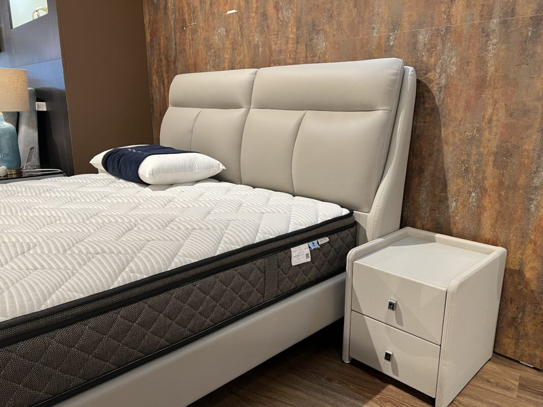 Simple Life - DeRUCCI Toronto